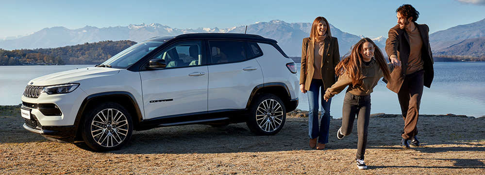 Gönnen Sie sich noch mehr Freiheit. Z.B. mit dem Jeep® Compass e-Hybrid.