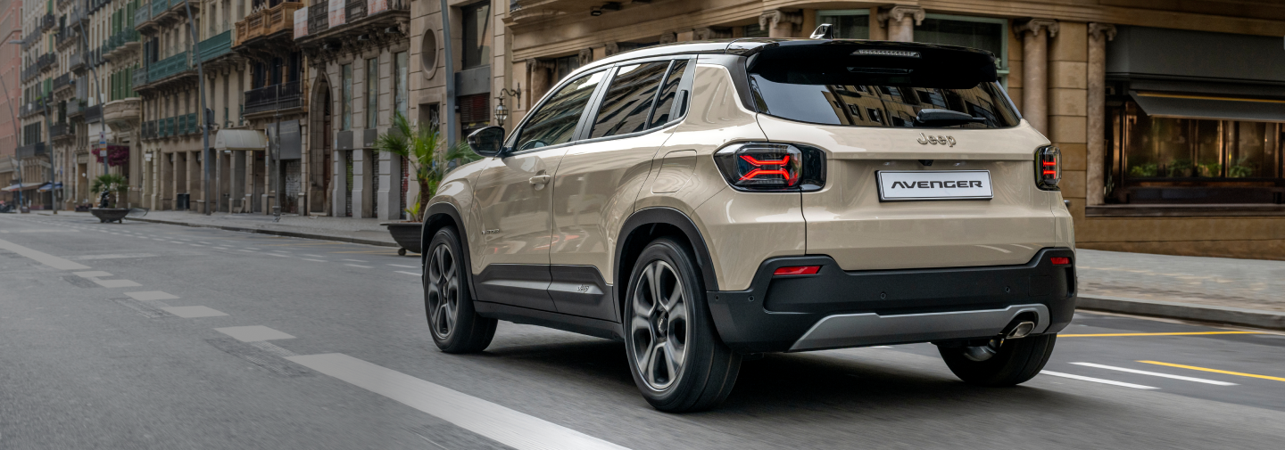 Entdecken Sie die vernetzten Dienste von Jeep® | Intelligenter ...